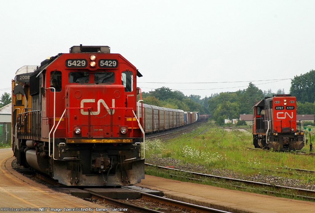 CN 382